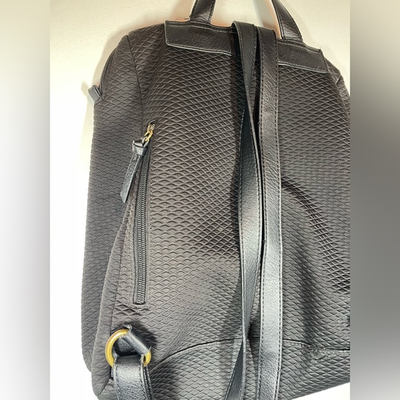 Elliott Lucca | Bags | Elliot Lucca Quilted Olvera Metro Backpack Black ...